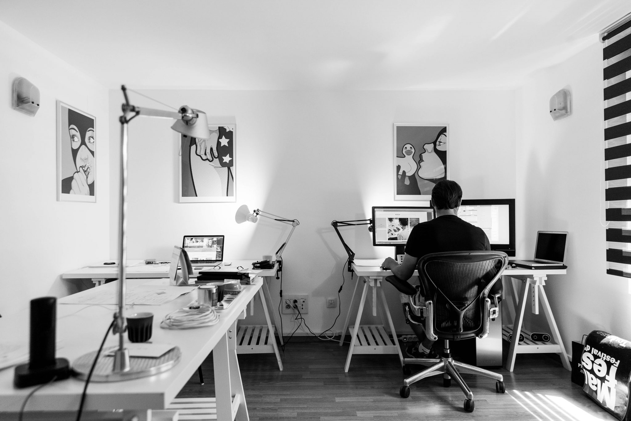 4 Tips Sukses Bekerja dari Rumah Secara Efektif - Uprint.id