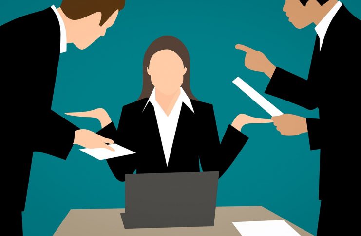 Mengatasi Komplain dari Klien dengan 5 Cara Jitu - Uprint.id