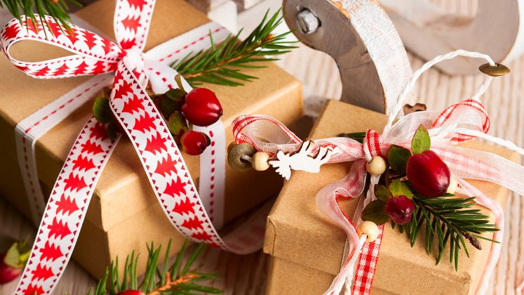 Tips Jitu Memilih Hadiah Natal untuk Orang-orang Tersayang - Uprint.id