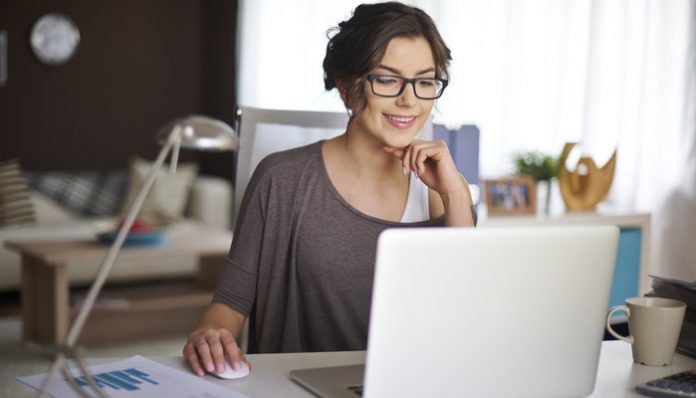 Cara Agar Tetap Produktif di Kantor Menjelang Liburan - Uprint.id Cara Agar Tetap Produktif di Kantor Menjelang Liburan - Uprint.id