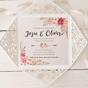 15 Desain Undangan Pernikahan yang Dapat Dijadikan Inspirasi - Uprint.id