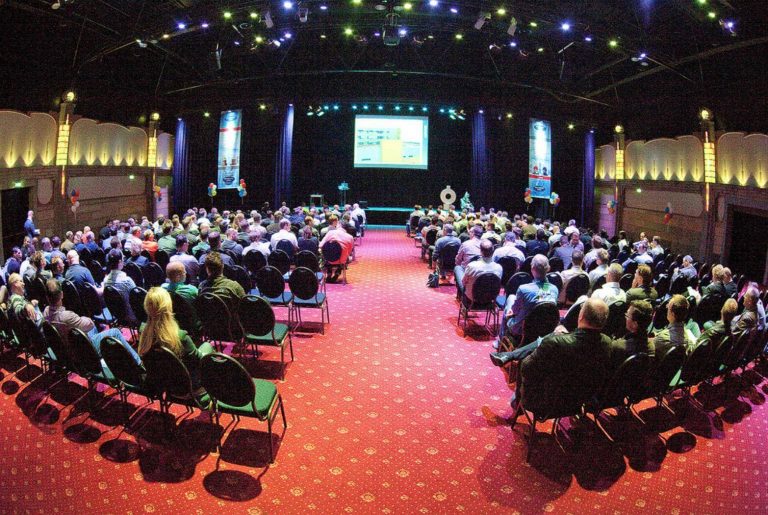 Cara Mempersiapkan Event yang Penting untuk Diketahui - Uprint.id