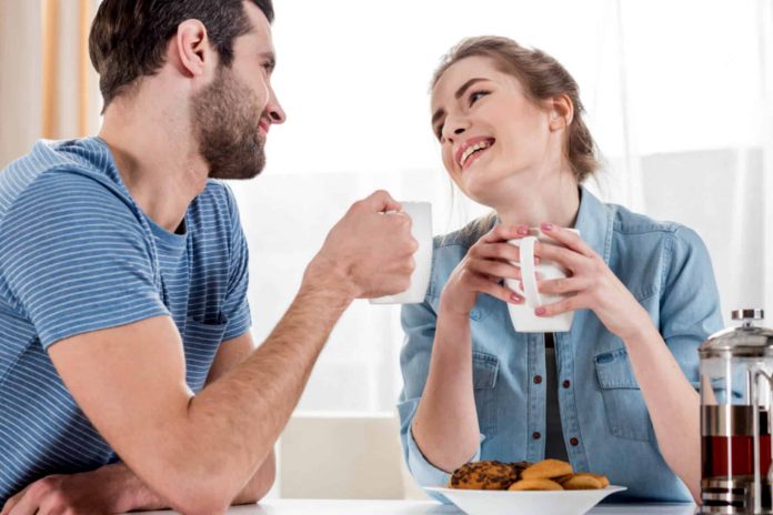 Kegiatan Romantis yang Dapat Dilakukan Bersama Pasangan - Uprint.id