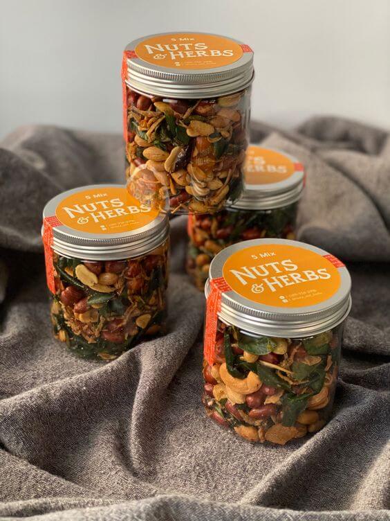 Stiker Snack Kekinian: Mencuri Perhatian dengan Desain Menarik dan Inovatif