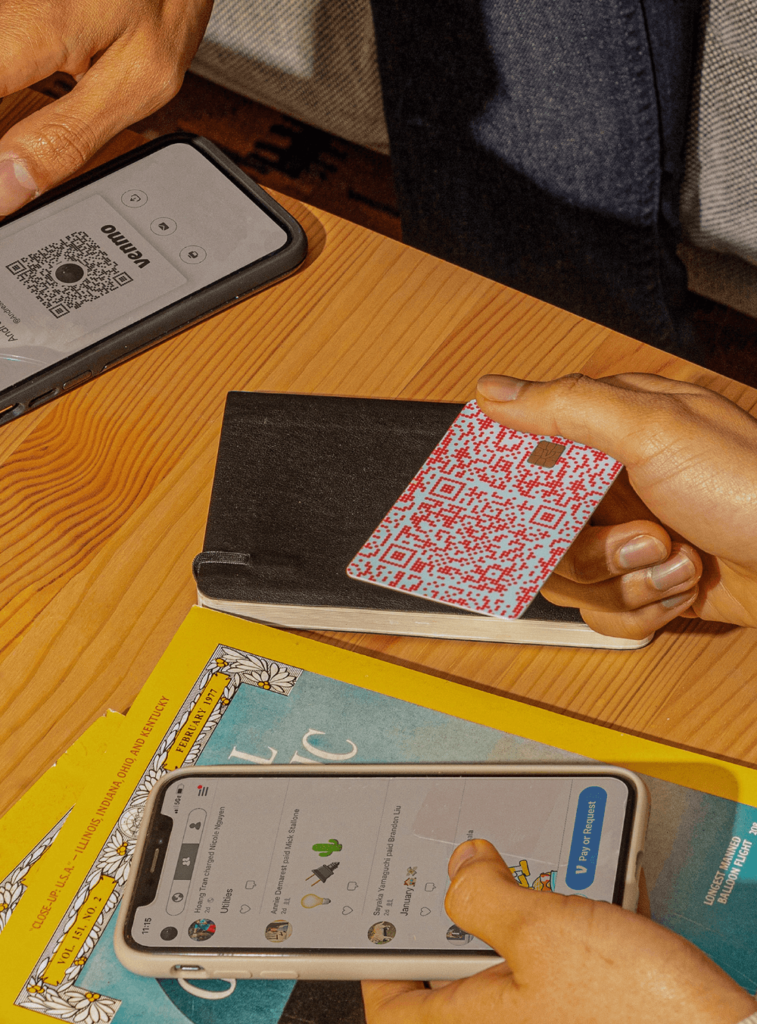 Desain Kartu EMoney: Menggabungkan Fungsionalitas dan Estetika - uprint.id